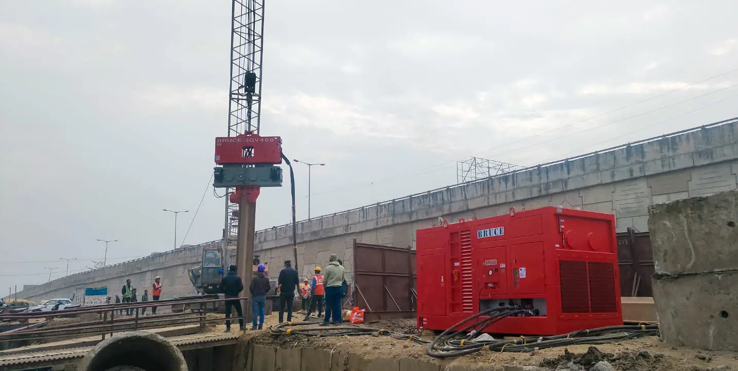 Vibro Hammer for Piling | BRUCE Project Gallery